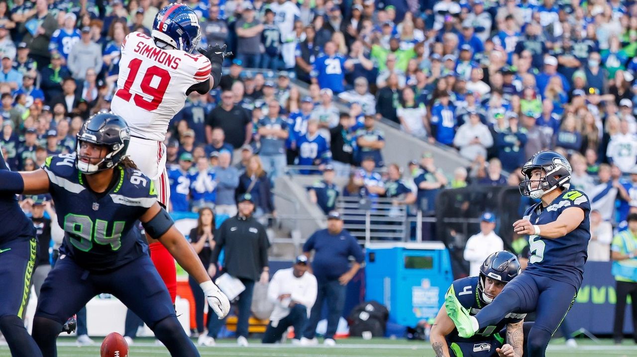Giants stun Seahawks as Isaiah Simmons blocks Seattle's late field-goal attempt and Bryce Ford ...