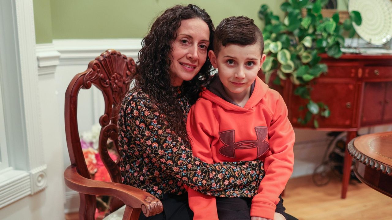 ADHD medication shortage forces Long Island parents to ration, scramble ...