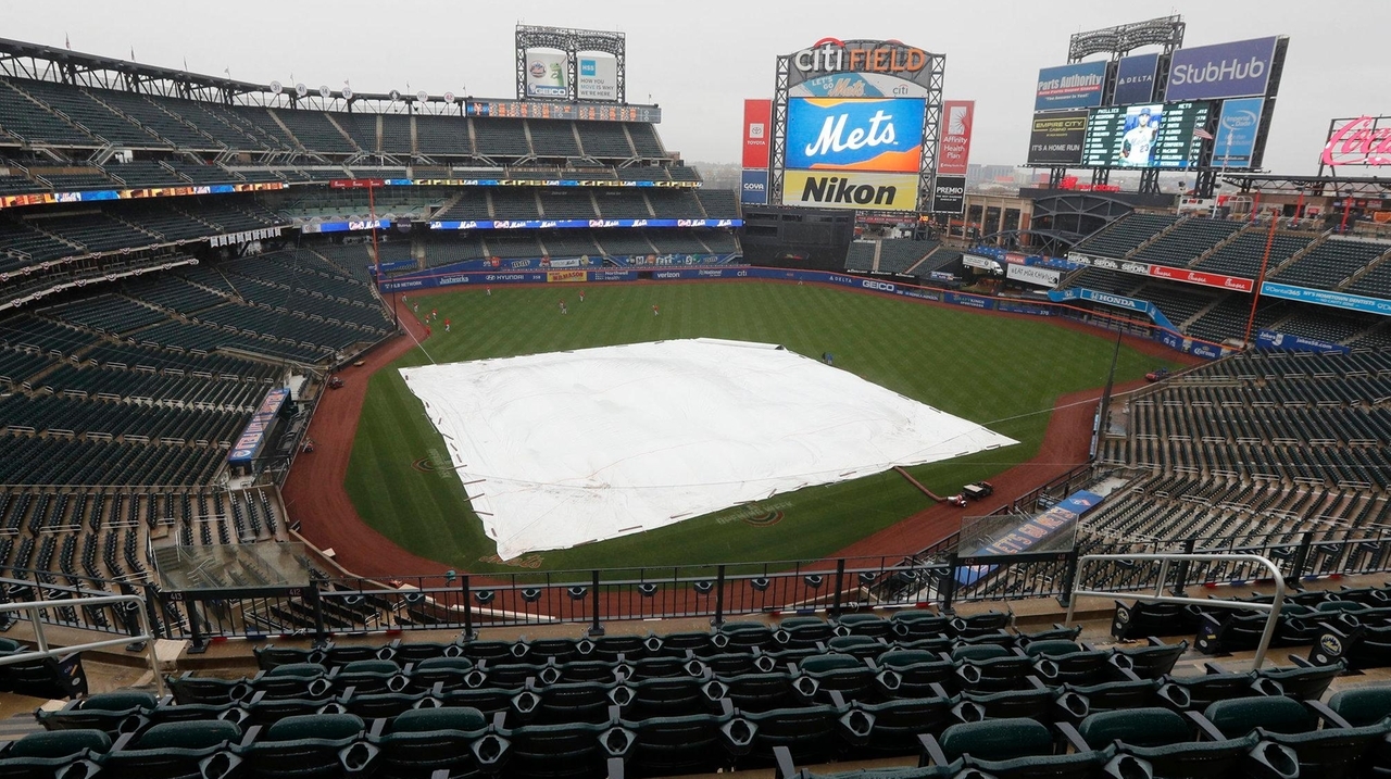 Another Mets game postponed, making it 5 of 10, with single-admission ...