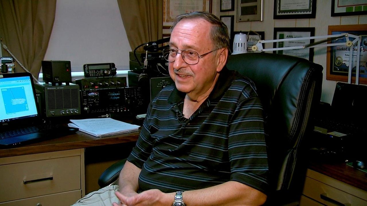 Ham operators deliver messages from Maria-battered Puerto Rico - Newsday